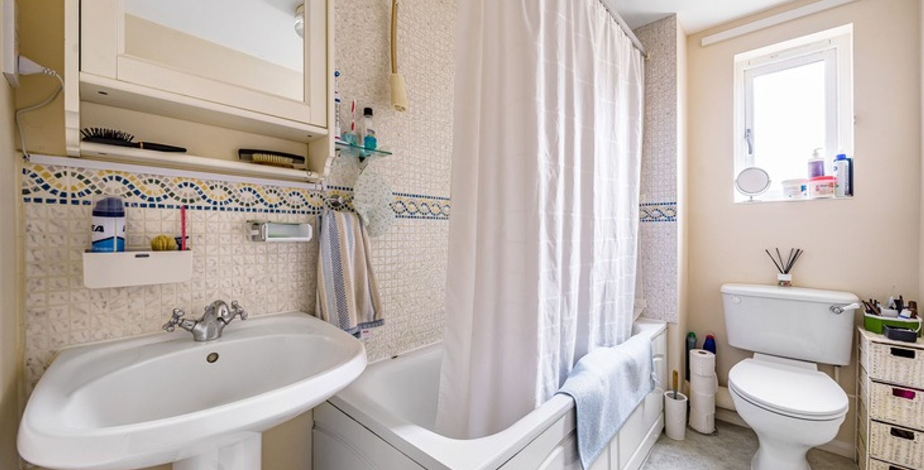 SM6 9GX – 1 bedroom apartment in Wallington – Share to Buy