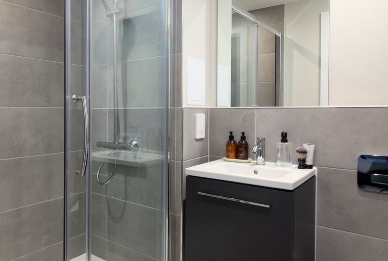 Square Roots Hendon NW9, Hendon – Barnet | Square Roots – Share to Buy